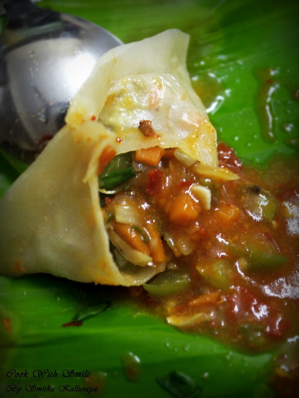 VEGETABLE MOMOS RECIPE / STEAMED VEG MOMOS WITH TUPPERWARE STEAM IT ...