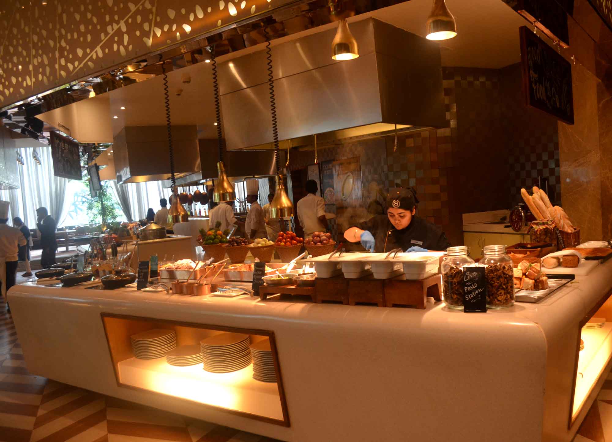 THE ALL NEW SATURDAY BRUNCH AT FEAST , SHERATON GRAND BANGALORE - Cook ...